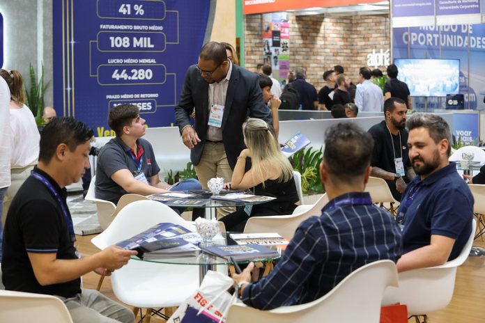 Franquias na ABF Expo 2024 mostram que IA traz lucratividade